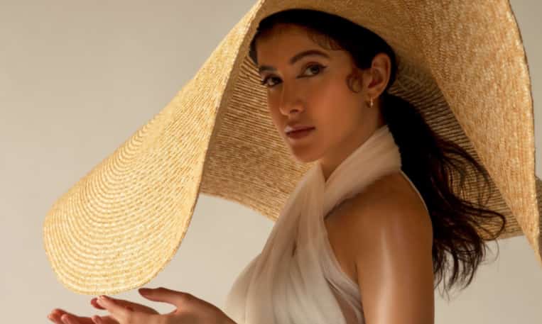 Bedhadak: All you need to know about Shanaya Kapoor, who is debuting in ...