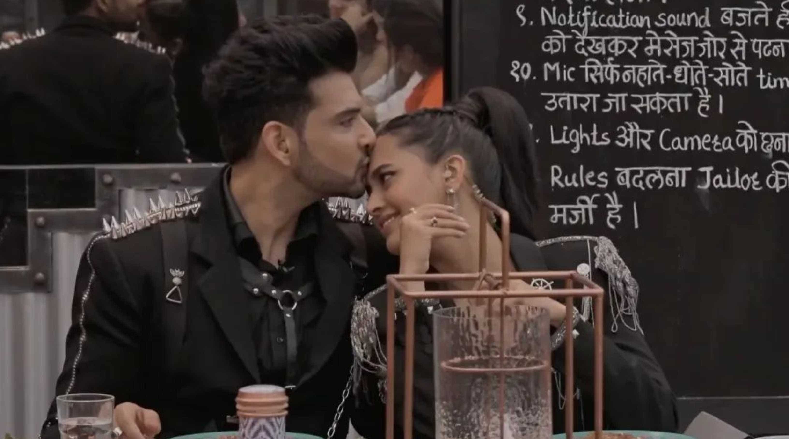 Tejasswi Prakash shares a video kissing Karan Kundrra on the lips ...