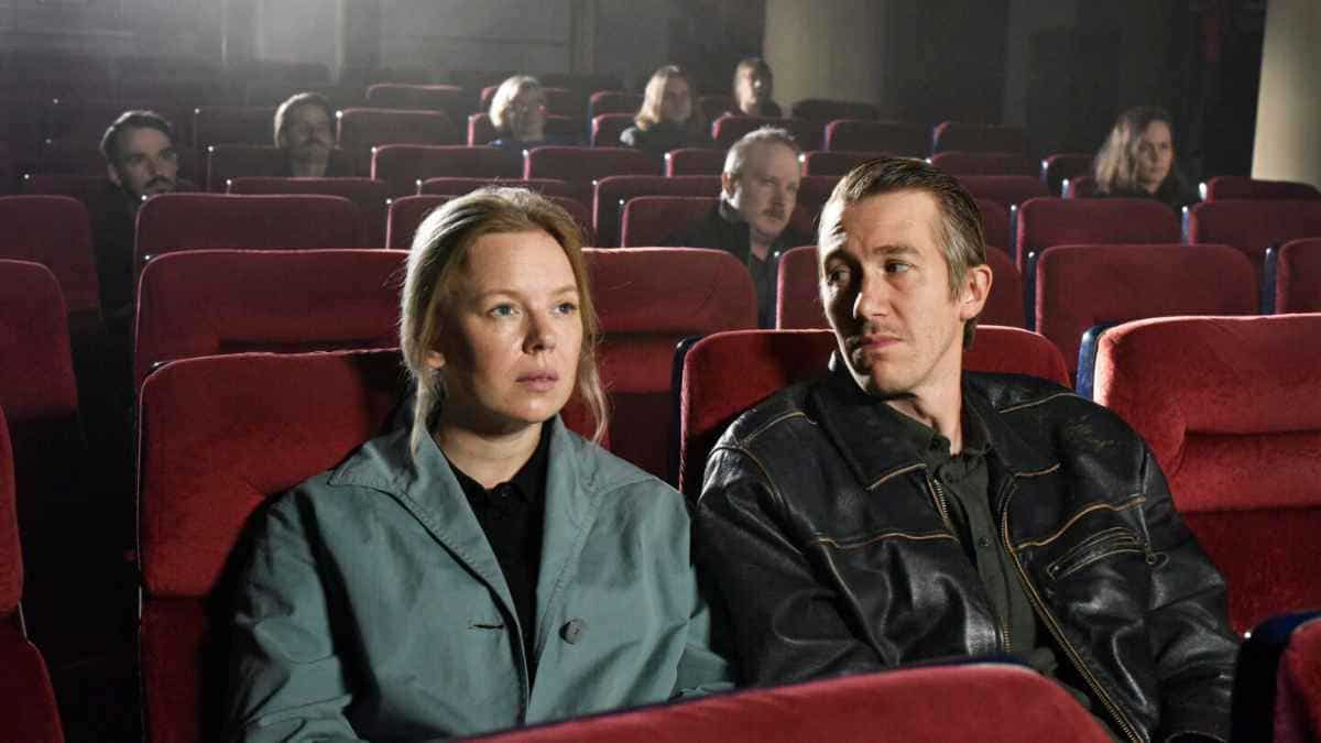 Fallen Leaves Review: Aki Kaurismäki delivers a swoony, enchanting ...