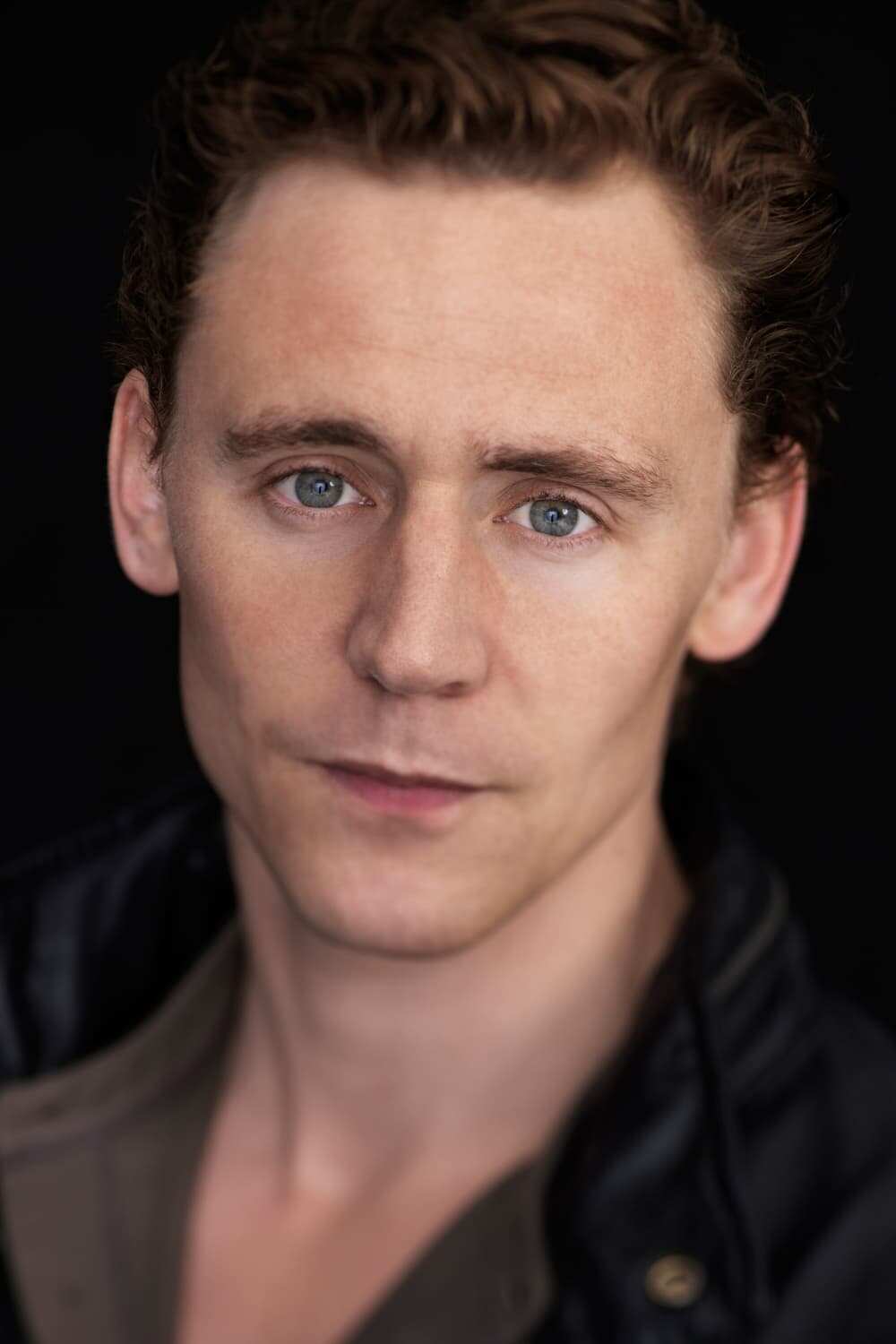 Tom Hiddleston Headshot