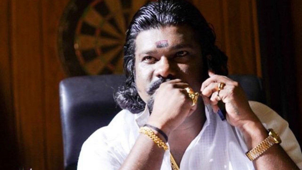 How Pakalum Pathiravum director got cast as a child trafficker in Unni ...