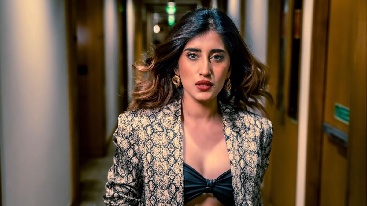 Chamak actor Akasa on being scrutinized — 'I did let it get to me for ...