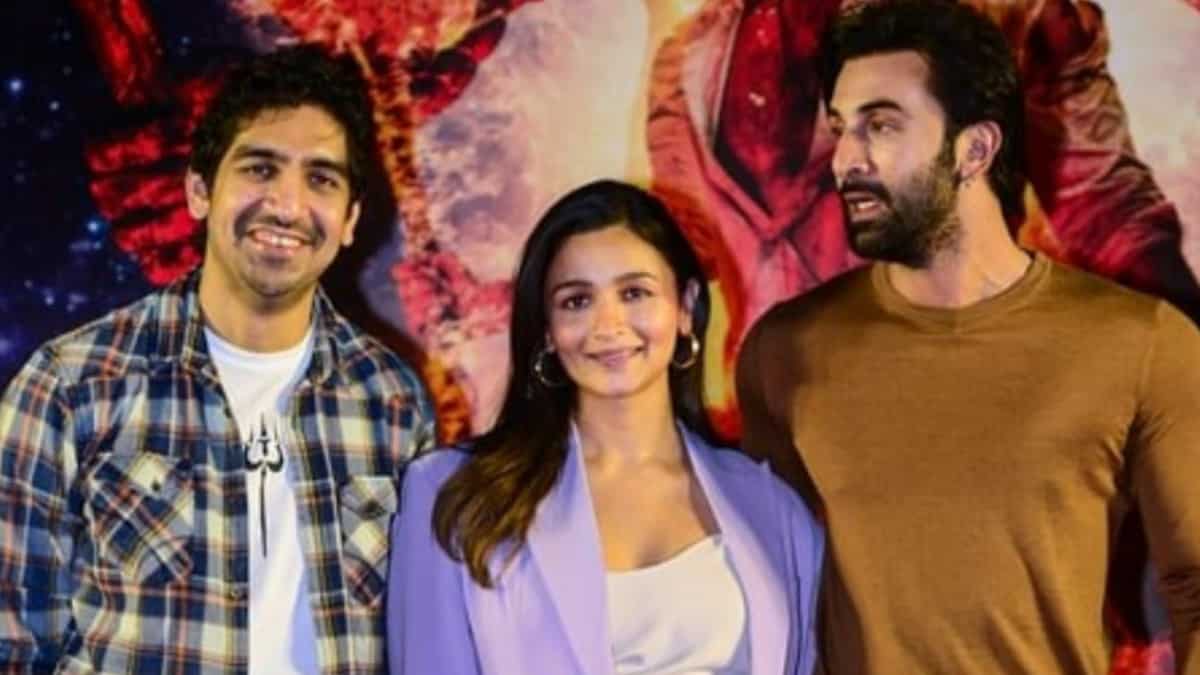 Why does Alia Bhatt's character Isha call Shiva so much in Brahmastra ...