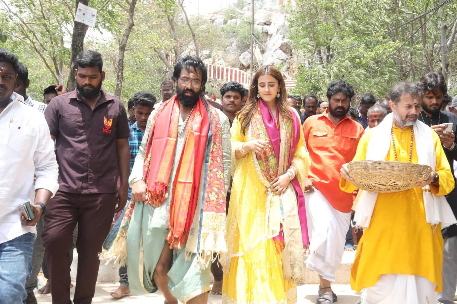 Exclusive: After Prabhas, this star heroine approached for the Vishnu ...