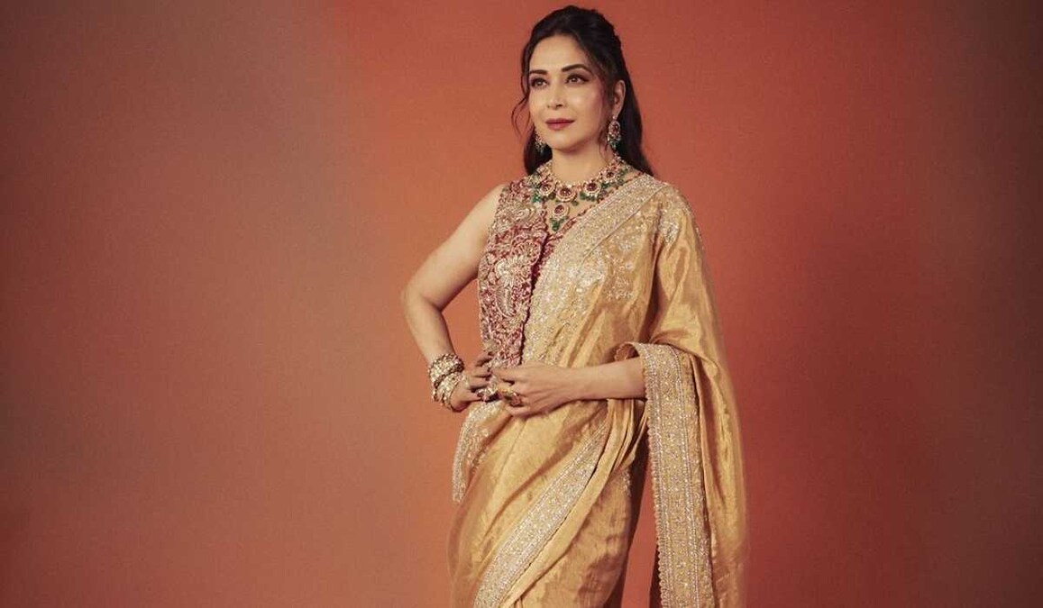 Javed Akhtar compares Madhuri Dixit and Sridevi to legendary icons ...