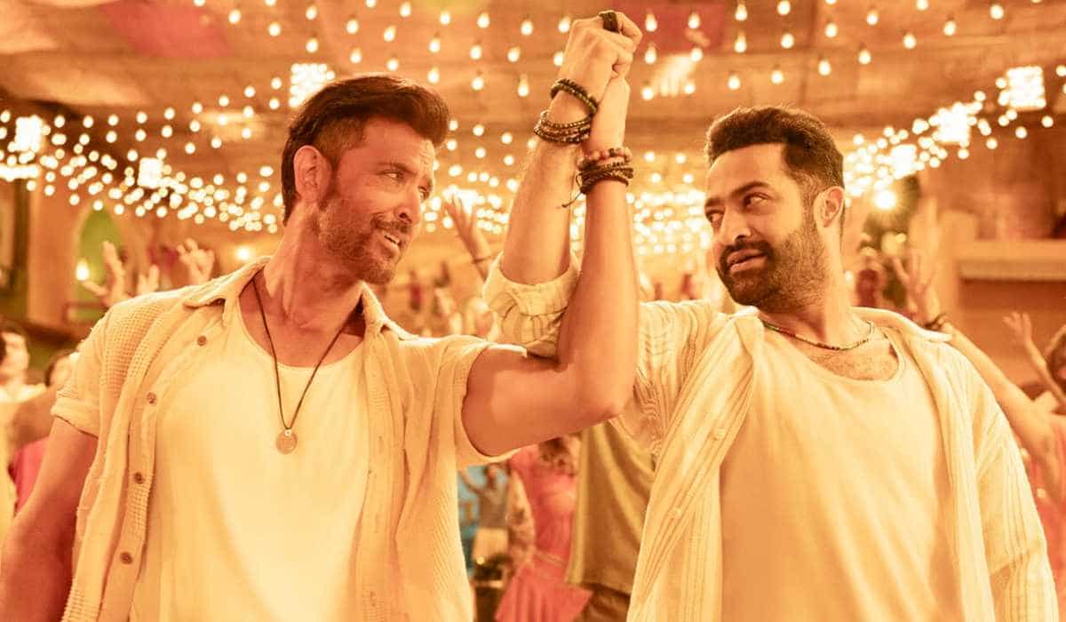 War 2: Hrithik Roshan and Jr NTR thank for all the 'love' but netizens ask 'Isn't it a flop?'