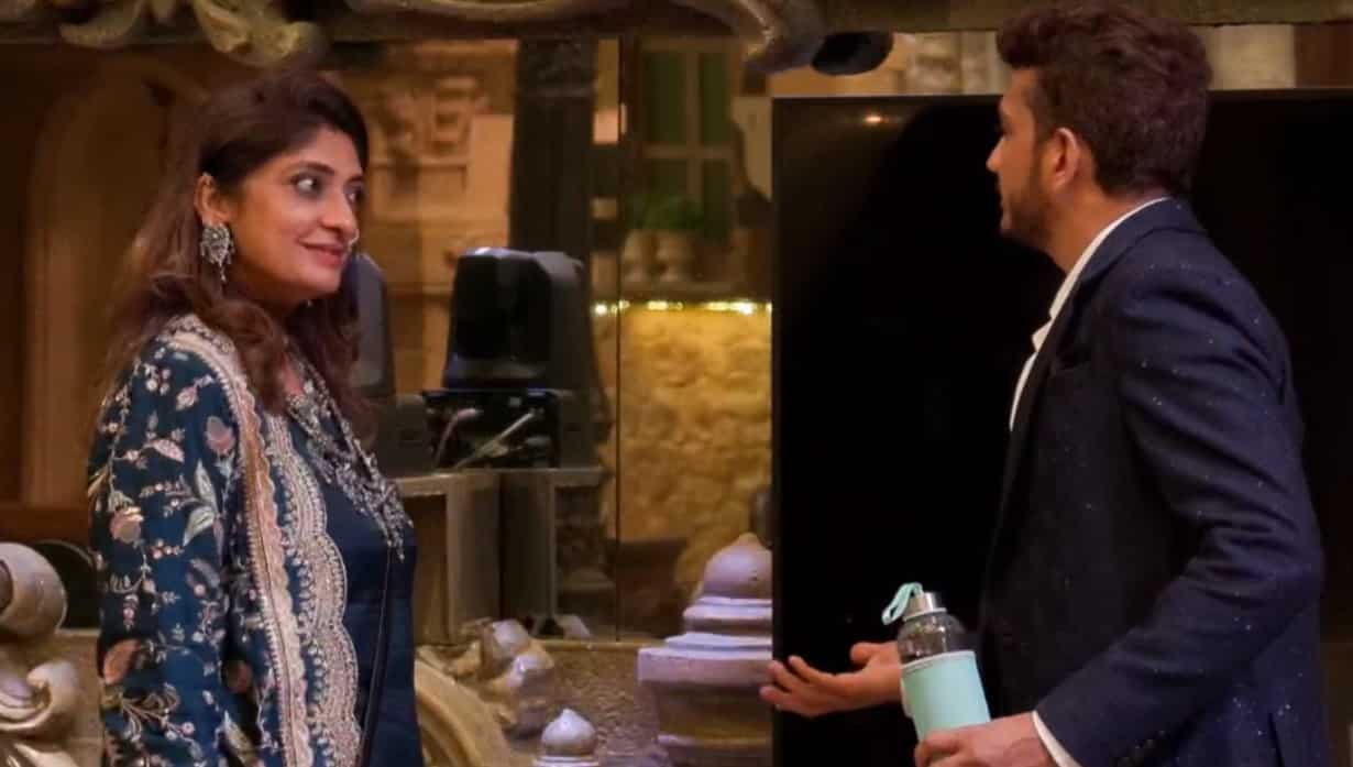 Bigg Boss 17 premiere: Jigna Vora connects with Munawar Faruqui over ...