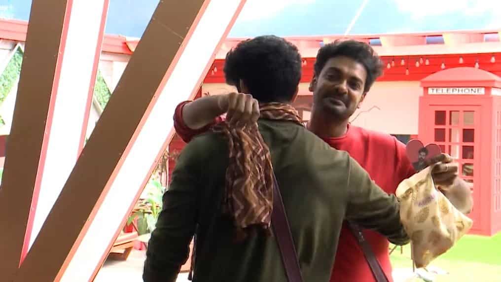 Bigg Boss Ultimate! Day 16: Valentine's Day wishes video from family ...