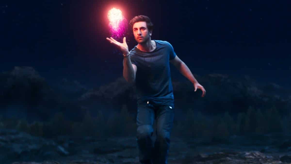 Brahmastra song Deva Deva teaser: Ranbir Kapoor as Shiva teases 'light ... Brahmastra song Deva Deva teaser: Ranbir Kapoor as Shiva teases 'light ...