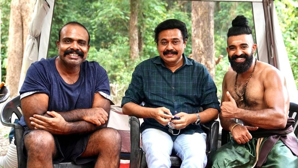 Kamal Haasan, Fahadh's Vikram adds another Angamaly Diaries and ...