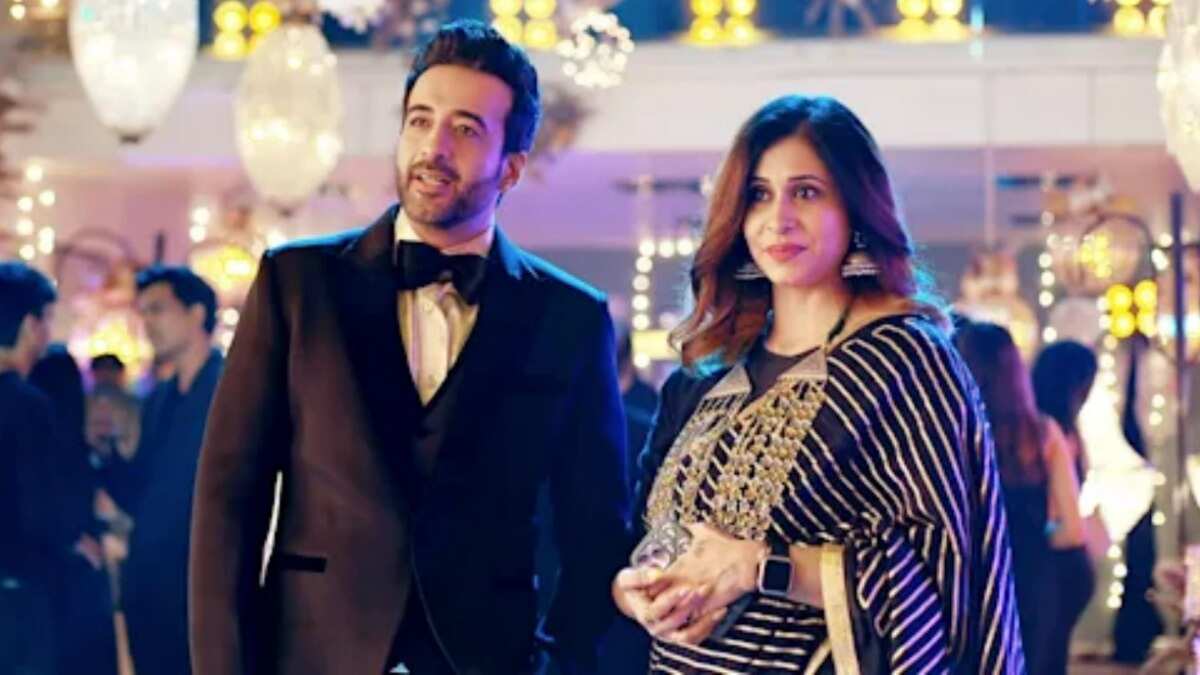 Dear Ishq episode 15 review: Sehban Azim-Niyati Fatnani’s show finally ...