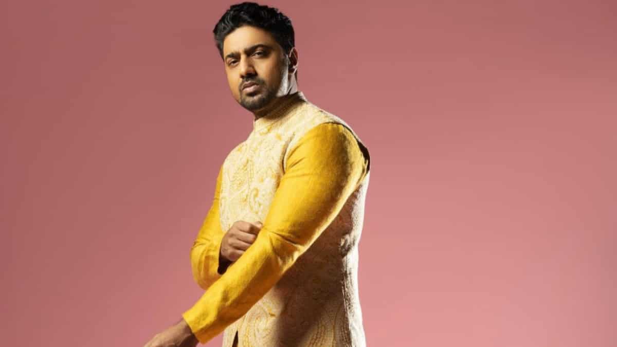 Pradhan: Dev opens up about co-actors Paran Bandyopadhyay and Mamata ...