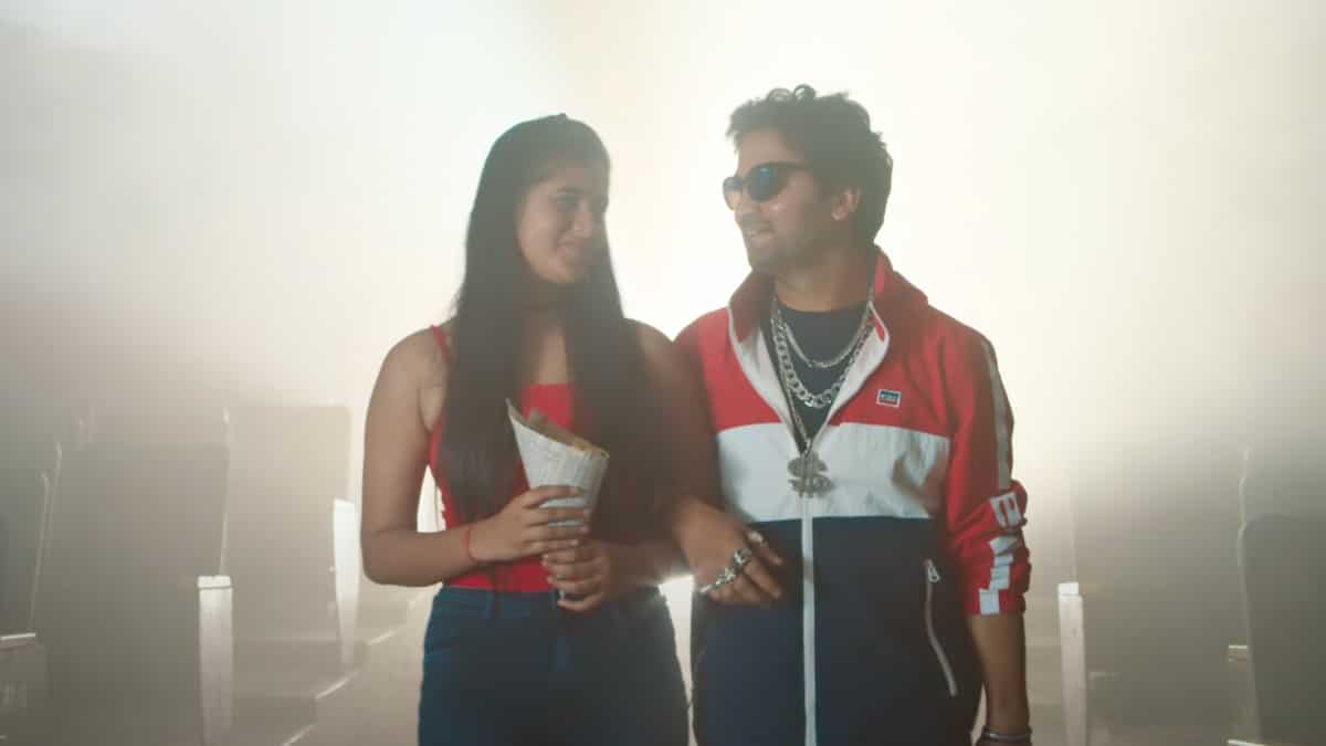 First Day First Show trailer: A tale of a die-hard Pawan Kalyan fan and ...