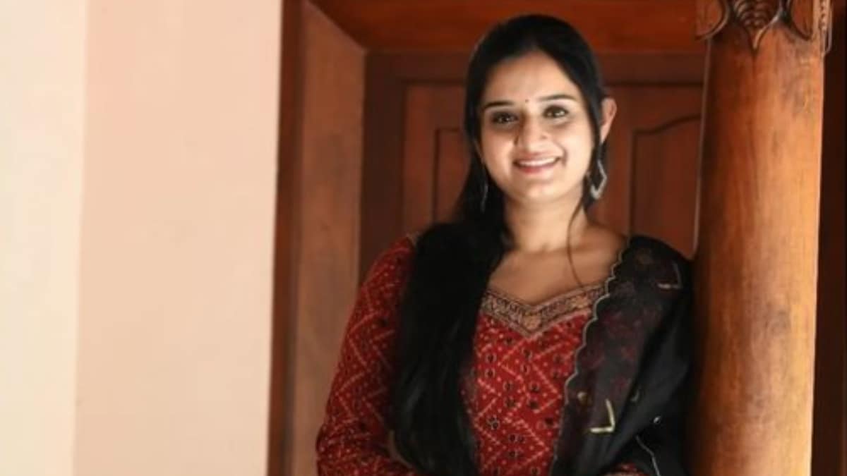 Top Malayalam serial actress: Chippy, Binny Sebastian and Gopika Anil