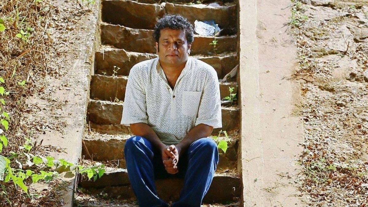 This Malaikottai Vaaliban star reacts to Rajinikanth touching UP CM Yogi Adityanath's feet