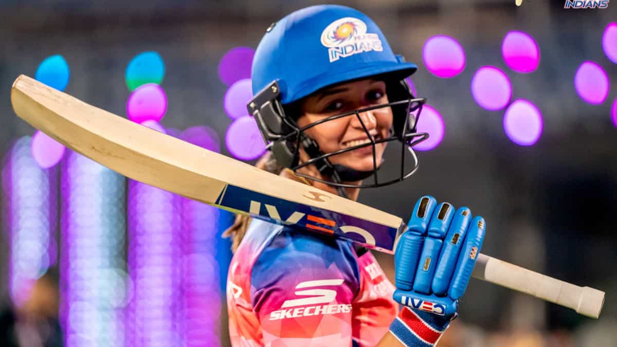 WPL 2024 - MI captain Harmanpreet Kaur pulls side back from brink of ...