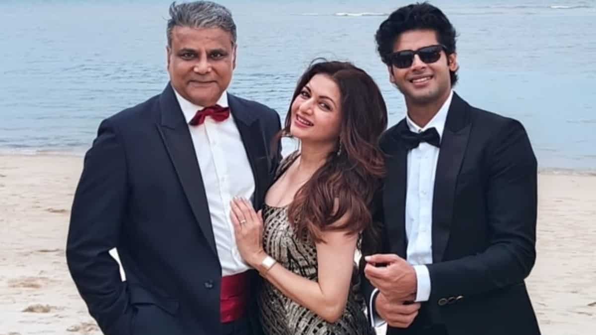 Bhagyashree's husband Himalaya turns producer for Abhimanyu Dassani's ...