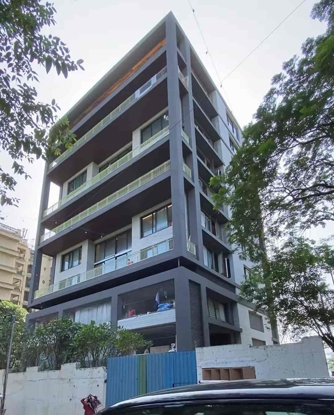 Alia Bhatt and Ranbir Kapoor's Krishna Raj bungalow FIRST LOOK out; here's when the couple ...