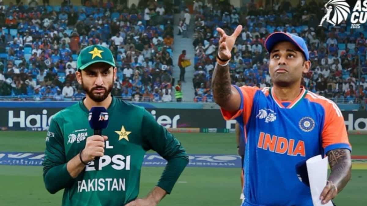 IND vs PAK LIVE: No handshakes, India win the toss, Bumrah and Varun ...