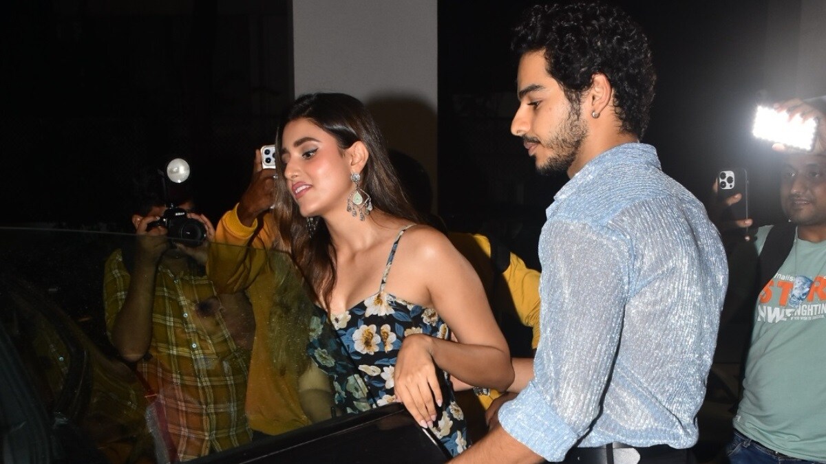 Viral: Did Ishaan Khatter and Chandni Bainz CONFIRM their relationship with their first public ...