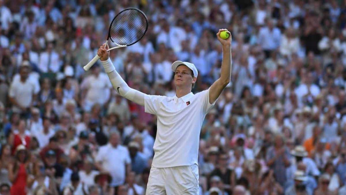 Wimbledon 2025 Men's Semi-Finals Highlights: Alcaraz Survives Fritz Scare; Sinner Dismantles ...