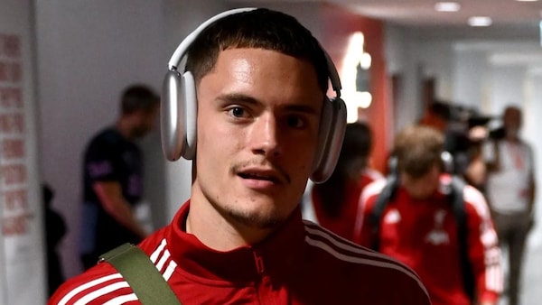 Liverpool FC vs AFC Bournemouth LIVE: Reds name four PL debutants, Mac ...