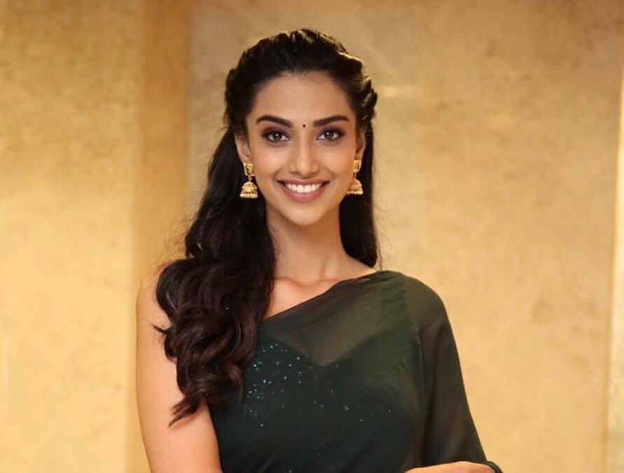 Exclusive: After Guntur Kaaram, Meenakshi Chaudhary bags yet another ...