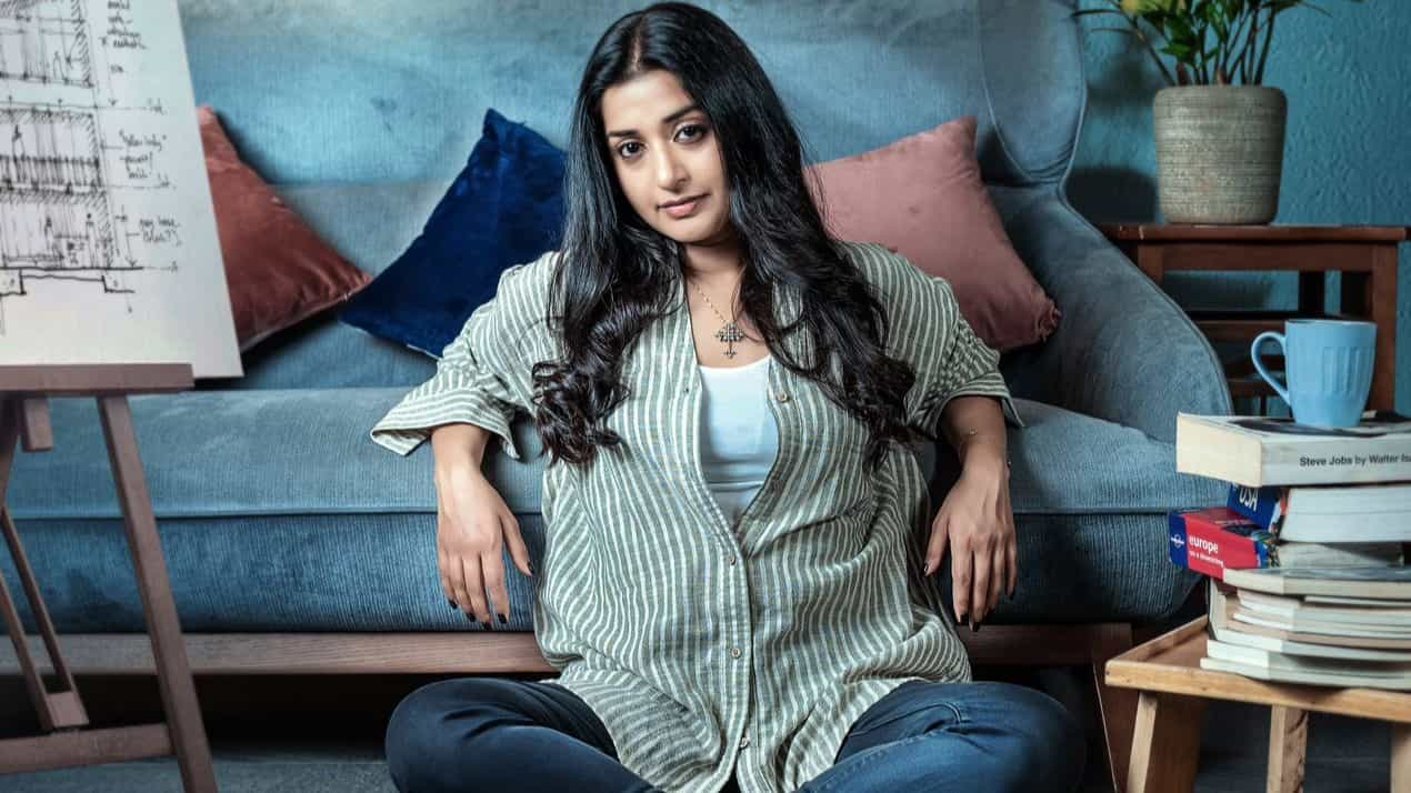 Queen Elizabeth: Meera Jasmine, Narain reunite for M Padmakumar’s ...