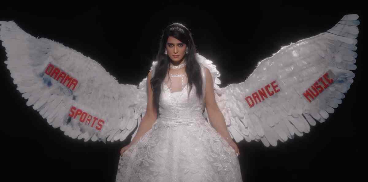 Mr Rani movie review: Deepak Subramanya is a very convincing heroine in ...