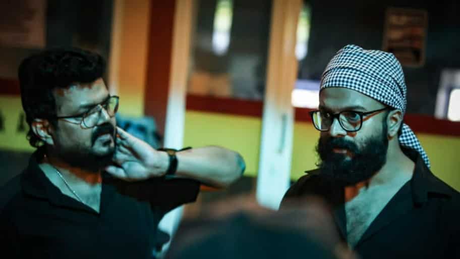 Exclusive! Jayasurya opted for a labourer’s shabby uniform instead of a ...