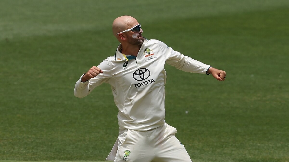 AUS vs PAK: Nathan Lyon enters 500-Test wickets club, joins late Shane ...