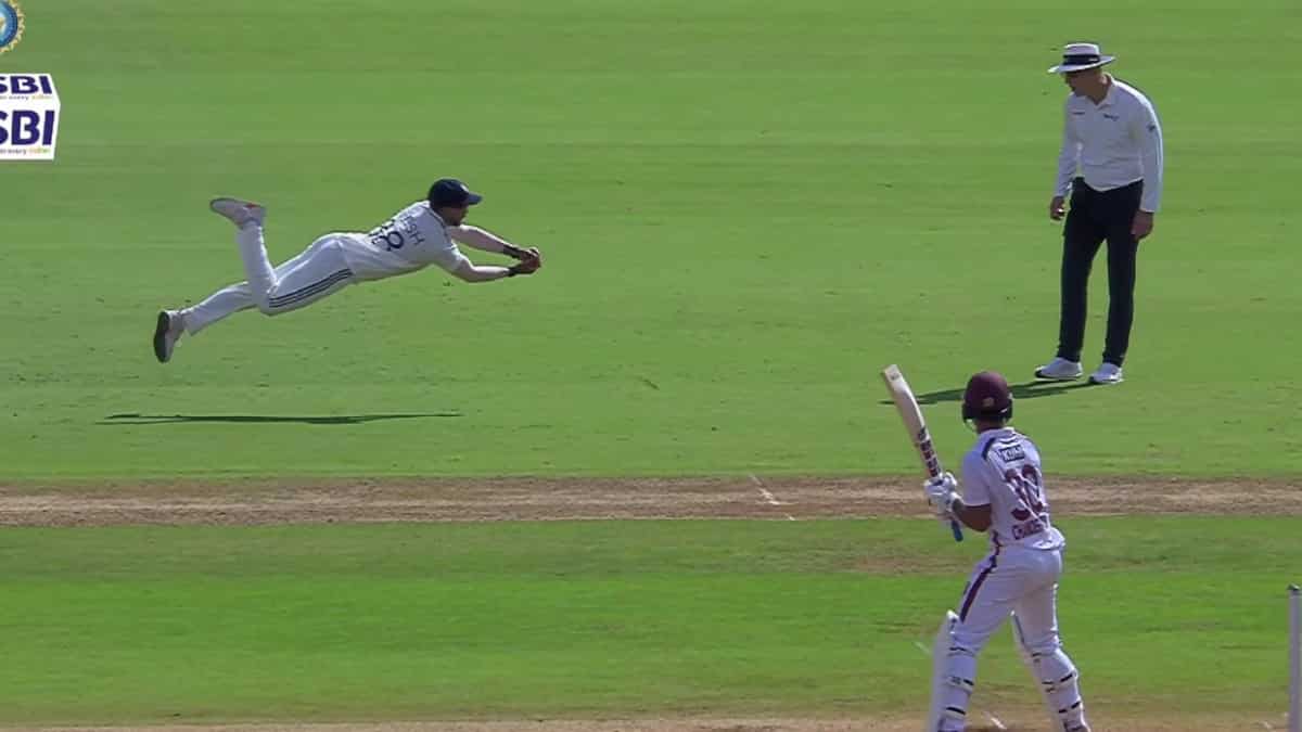 WATCH: Nitish Kumar Reddy takes a flyer to dismiss Chanderpaul on day 3 ...