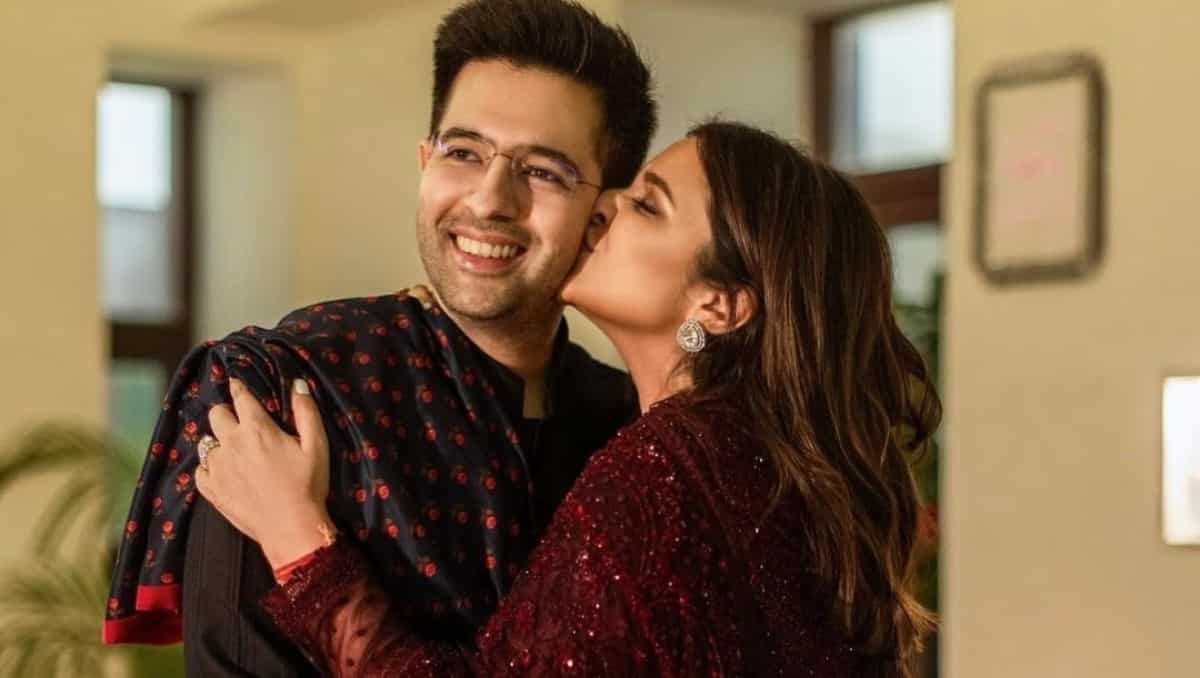 Diwali 2023: Parineeti Chopra shares mushy moments with husband Raghav Chadha from their picture ...