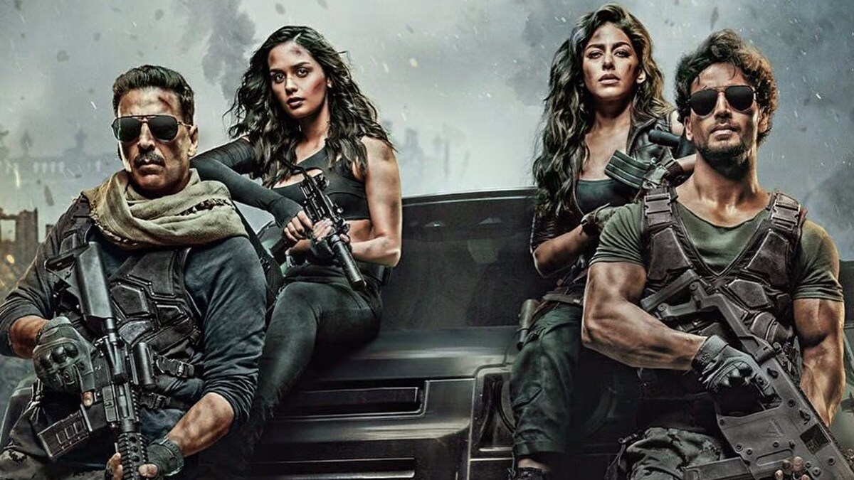 Bade Miyan Chote Miyan: A Bicep-Flexing Showcase For Akshay Kumar ...