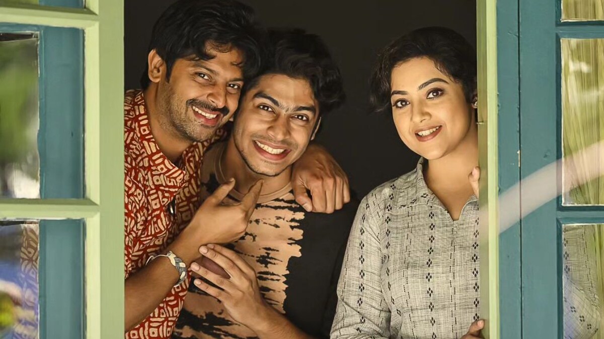 Aanandhapuram Diaries trailer- Meena is all set to shine in this campus ...
