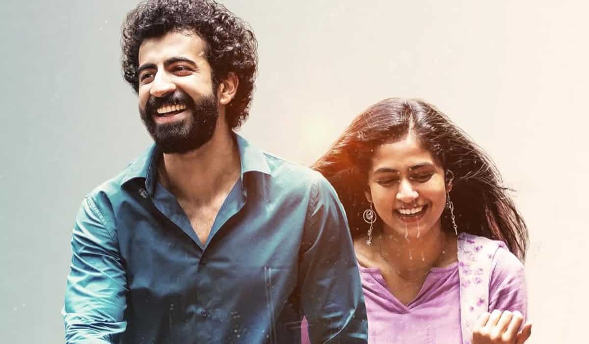 Ithiri Neram out on OTT: Where to enjoy Roshan Mathew-Zarin Shihab's ...
