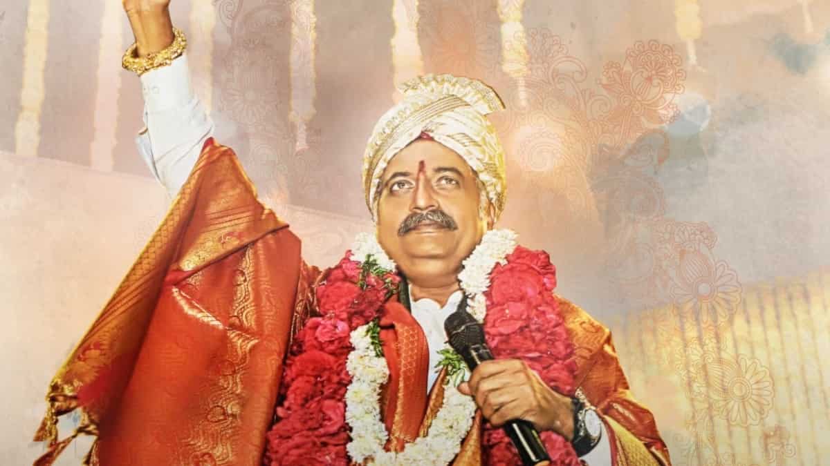 Rangamarthanda: Here’s the first glimpse of Prakash Raj as theatre ...