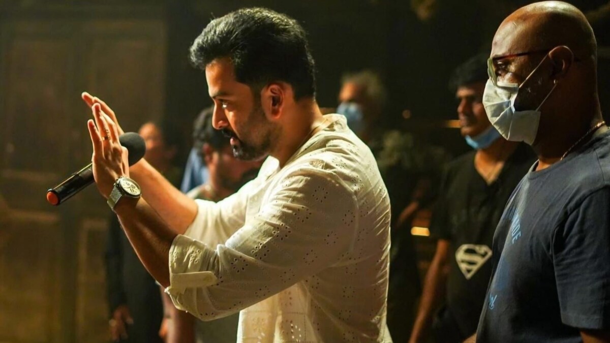 L2 Empuraan: Prithviraj Sukumaran shares a new click from the sets of ...