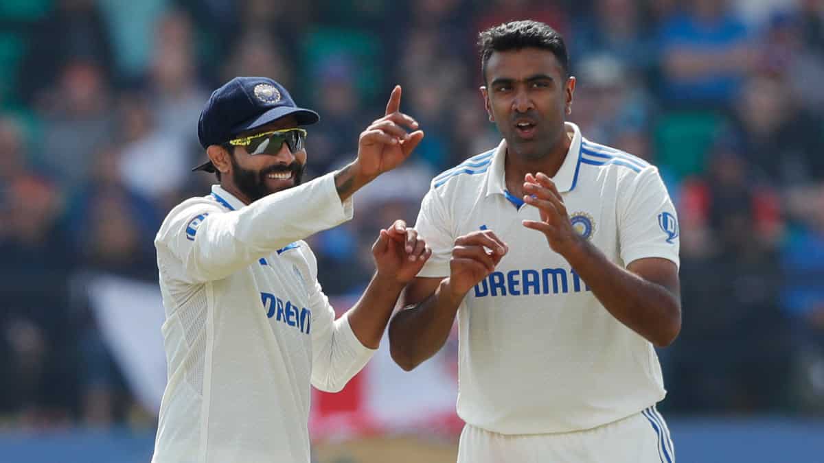 IND vs ENG - R Ashwin strikes twice in an over on his 100th Test match IND vs ENG - R Ashwin strikes twice in an over on his 100th Test match