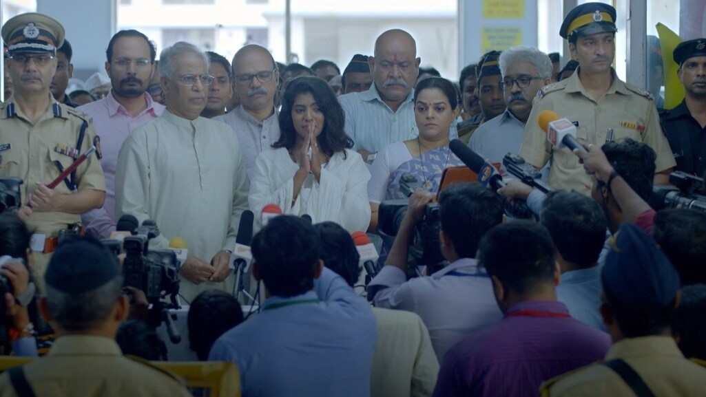 RaanBaazaar streams on Planet Marathi: Who plays what in the much ...