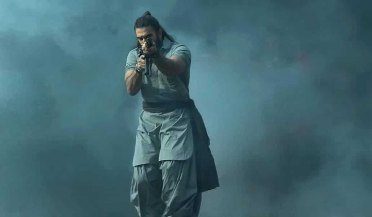 Dhurandhar Box Office Collection Day 15: Ranveer Singh's film shows no ...