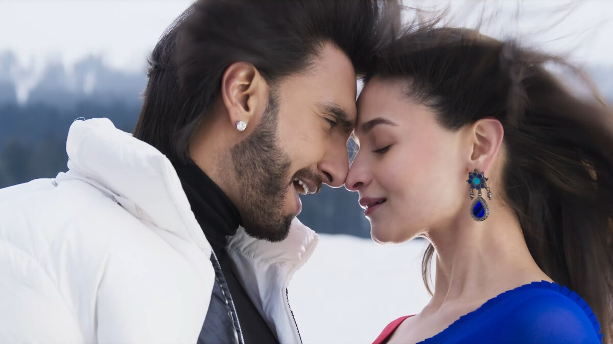 OPINION | Rocky Aur Rani Kii Prem Kahaani song Tum Kya Mile: An underwhelming track Karan Johar ...