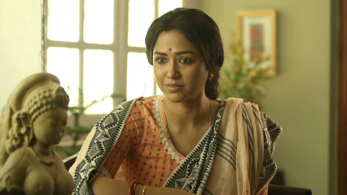 Sohini Sarkar in Byomkesh Hatyamancha: Arindam Sil’s Satyabati is more ...