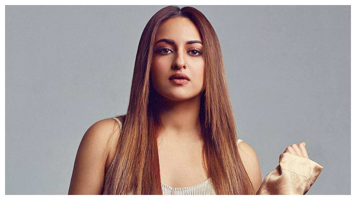 Sonakshi Sinha is all set to make her debut in Telugu cinema? Here's ...