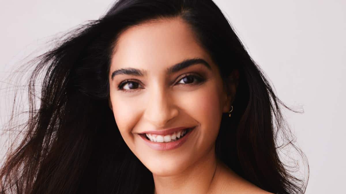Sonam Kapoor joins YRF Talent, signs two major projects under Aditya ...