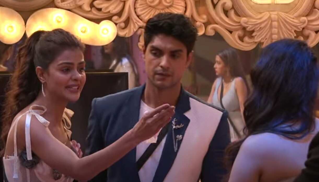 Bigg Boss 16: Salman Khan loathes Soundarya's comment on Ankit's mother ...