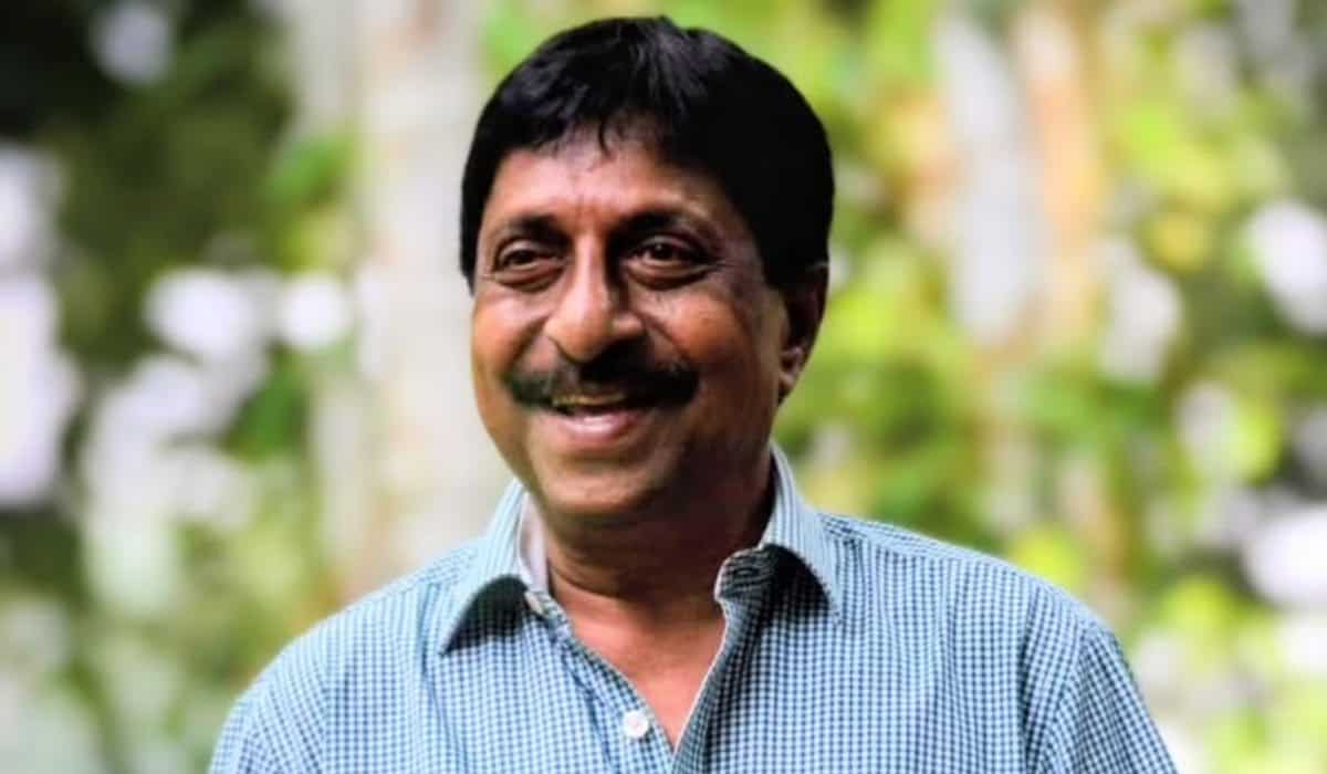 Arabikkatha, Katha Parayumpol & more; Sreenivasan-starrers that you ...