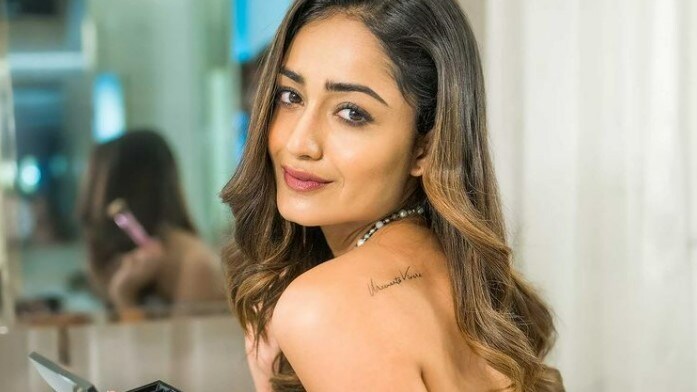 Aashram actress Tridha Chaudhary’s workout photo goes VIRAL – all you ...
