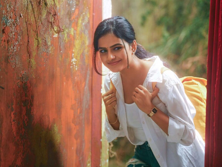 It's official! Baby star Vaishnavi Chaitanya joins Dil Raju's next ...