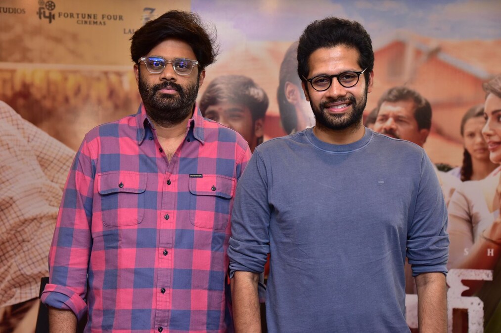 Dhanush's Sir off to a decent start in Telugu, director Venky Atluri ...